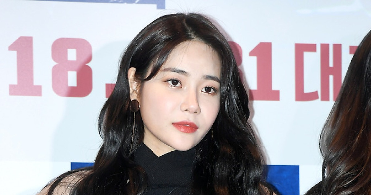 [포토엔HD] AOA 유나 '까만머리에 돋보이는 매혹미모'