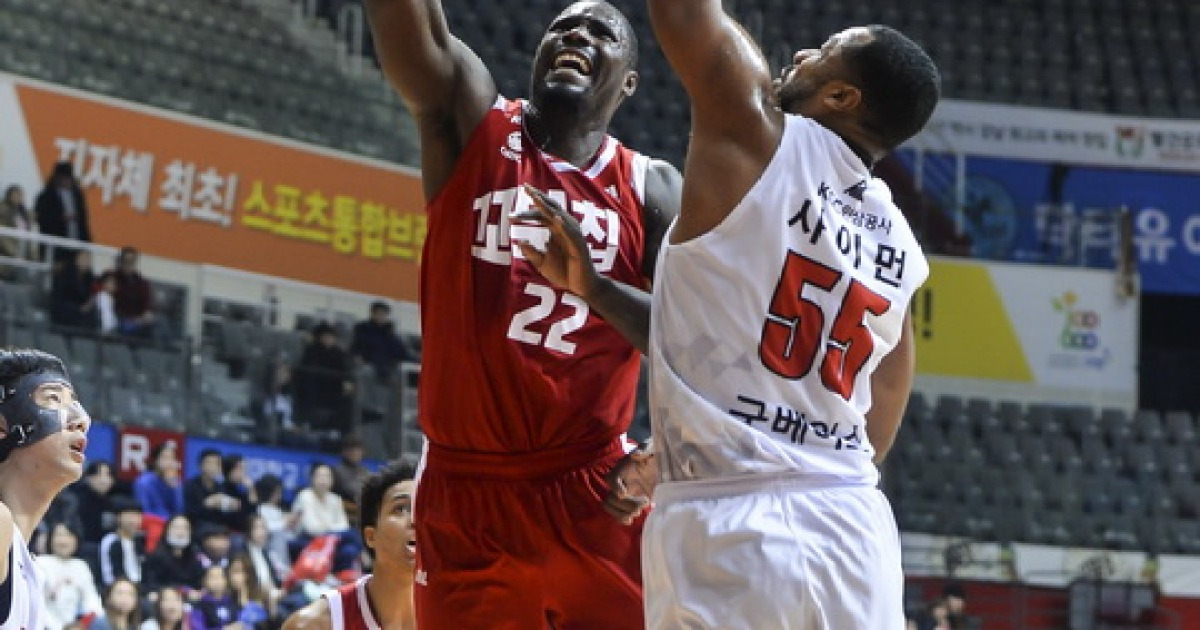 [BK Review] 맥클린 앞세운 오리온, 사이먼 5반칙 KGC에 역전승!