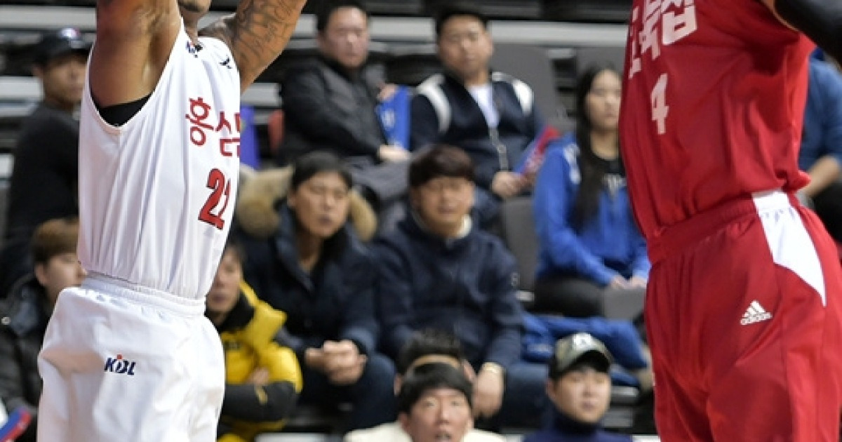 [BK포토]KGC 피터슨 ' 슛연습 많이 하고 왔다구