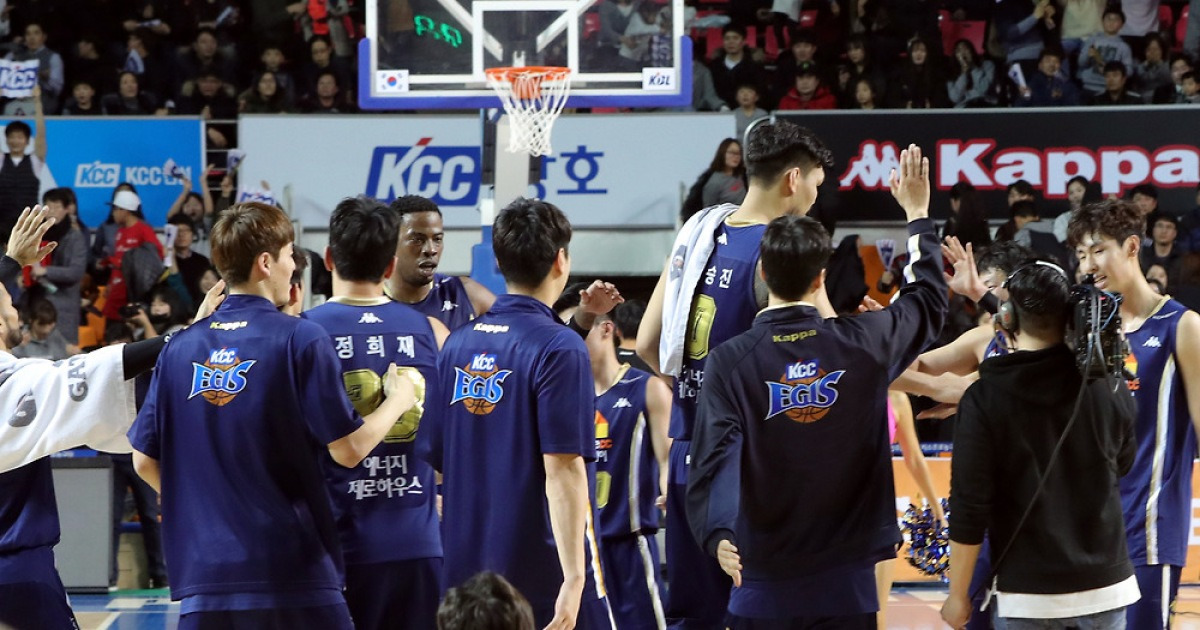 'KCC, SK 꺾고 단독 2위 수성'