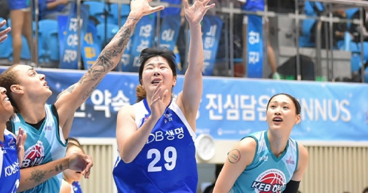 [BK포토]KDB 김시온 ' 시간이 없어서'