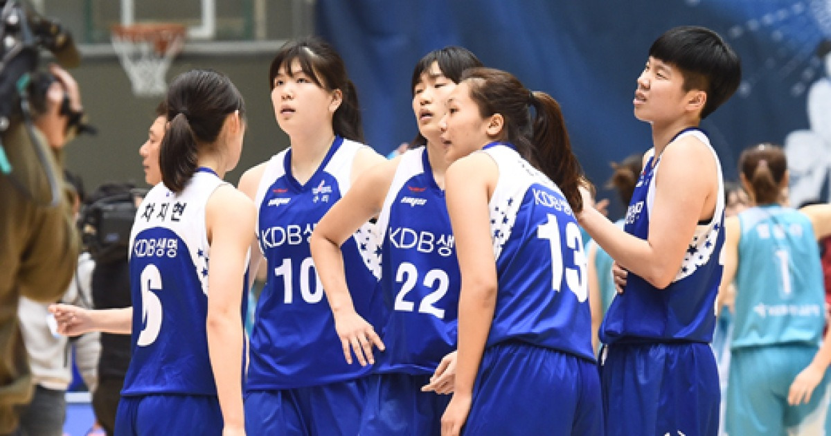 [MD포토] KDB생명 '한파보다 무서운 14연패'