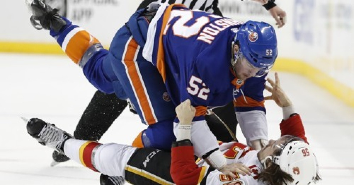 Flames Islanders Hockey