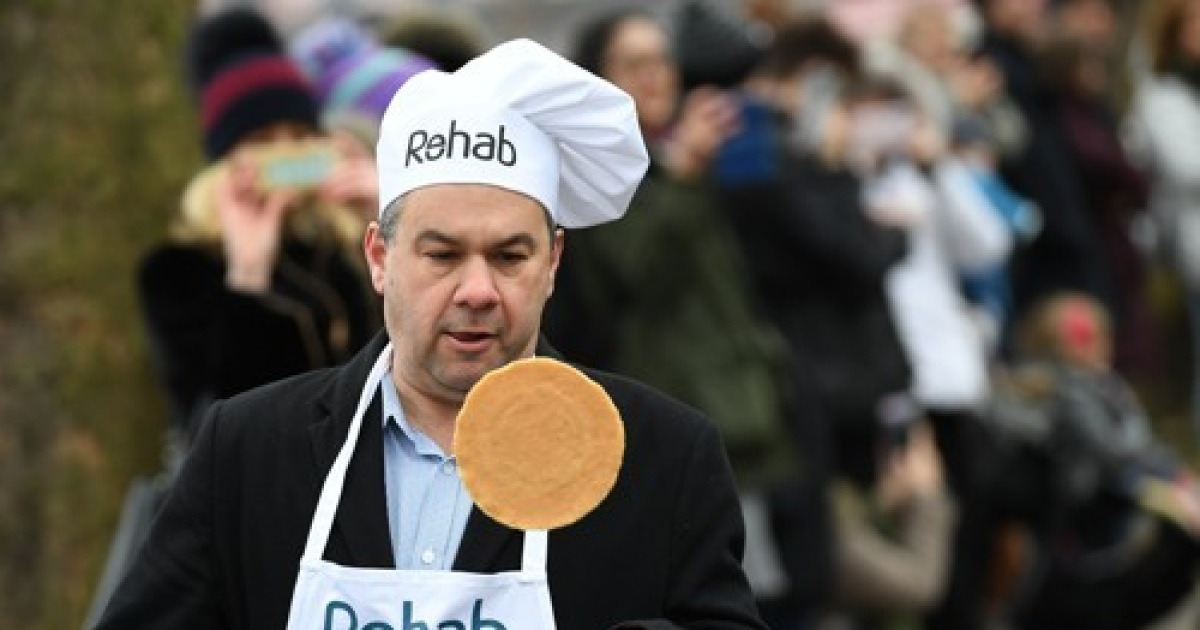 BRITAIN PANCAKE RACE