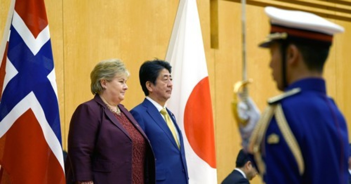 CORRECTION Japan Norway