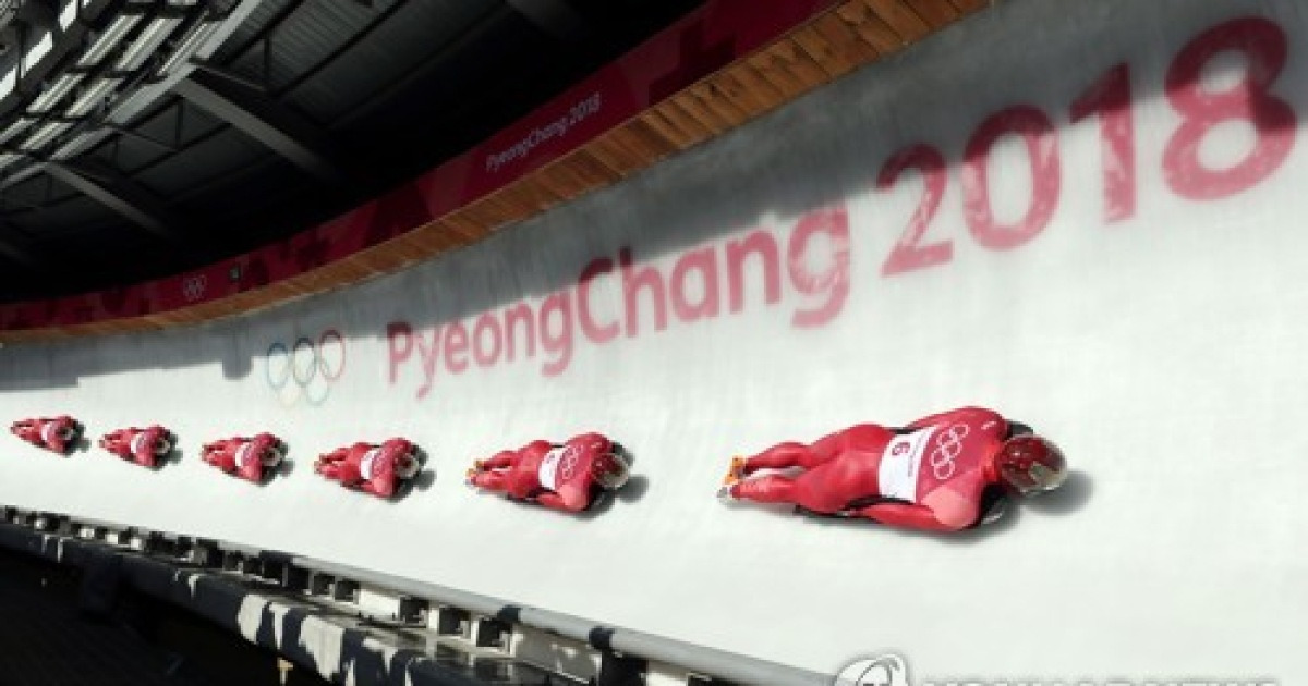 [올림픽] 윤성빈, 2위와 0.74초 차이.."100m 달리기 7m 앞선 셈"