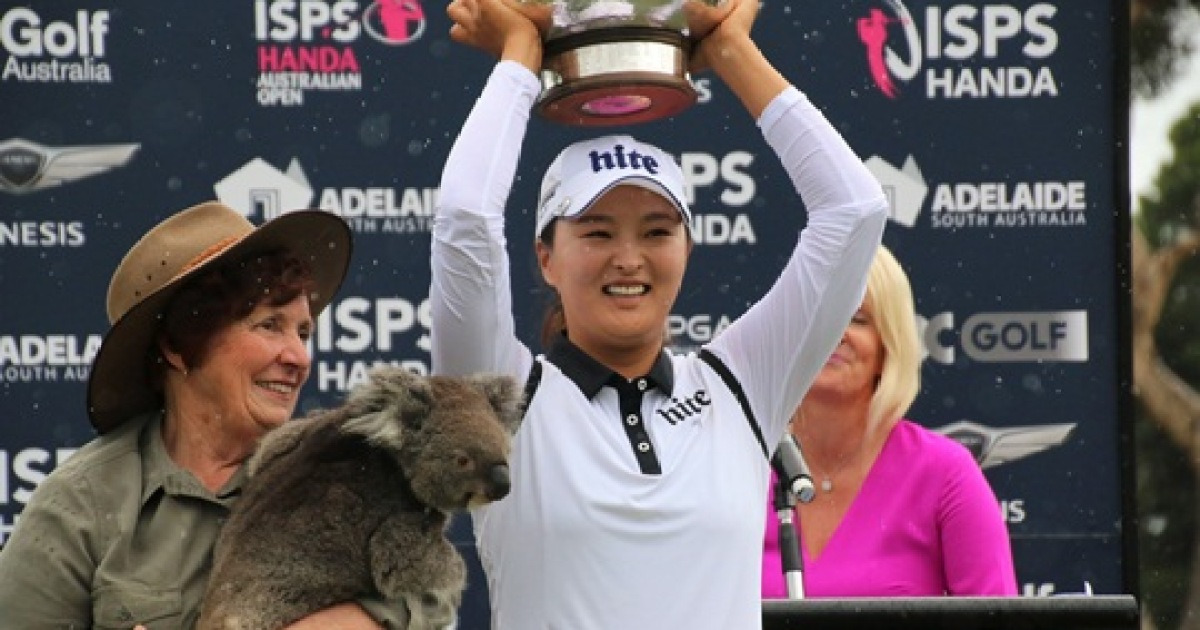 'LPGA 67년만의 대기록' 고진영 "최혜진 추격 알고 있었지만"(일문일답)