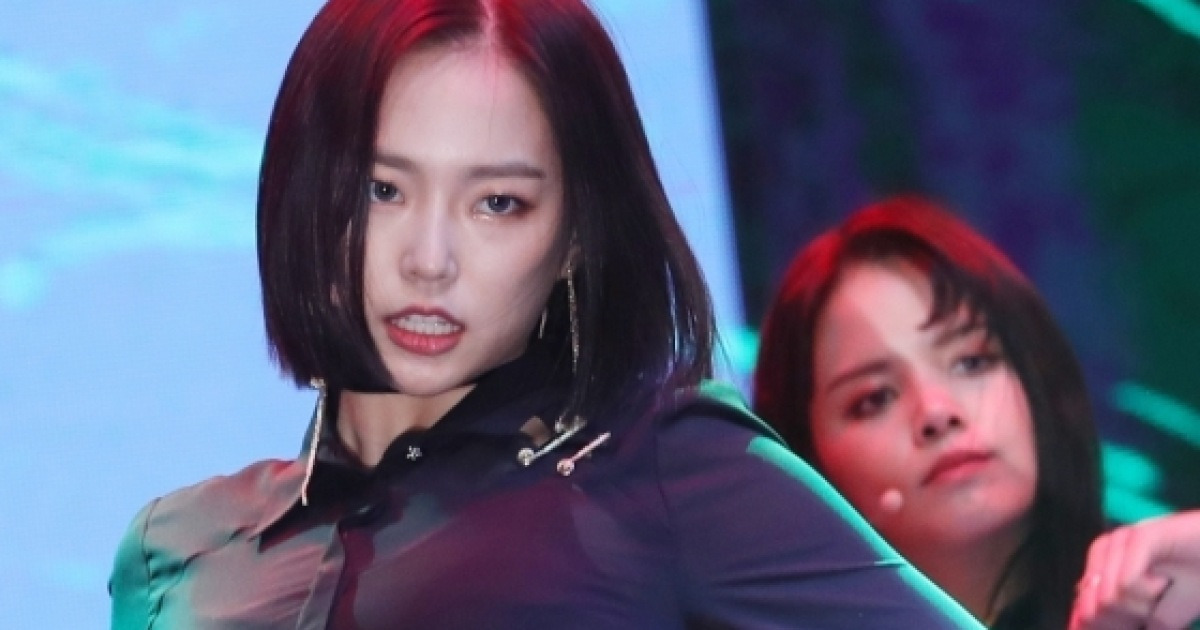 CLC 장예은 "12살 이후 첫 단발머리..MV서 잘랐다"