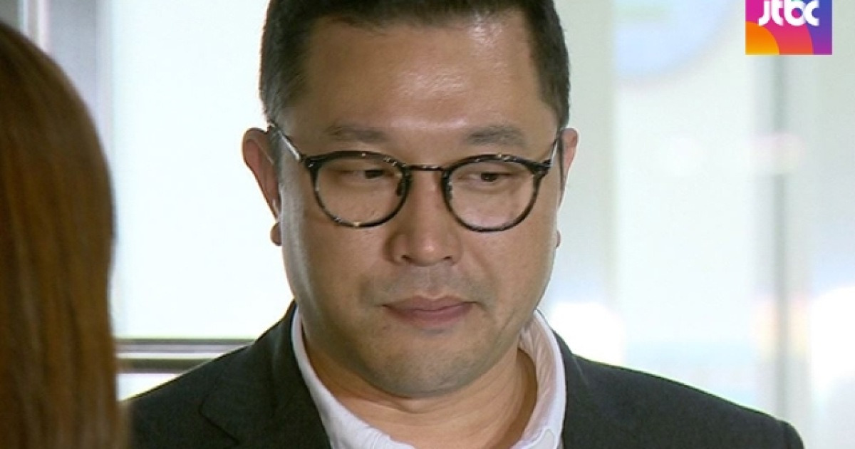 'MB 아들' 이시형 조사..MB 소환 임박한 검찰 수사