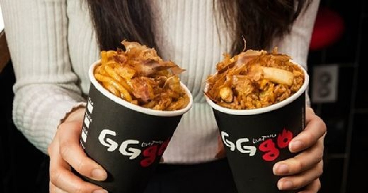 [2018 한국브랜드선호도1위] 지지고(GGgo), 대학가를 사로잡은 장수 컵밥 프랜차이즈