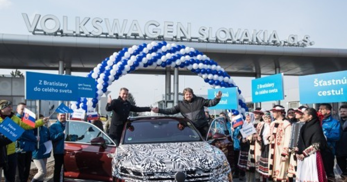 SLOVAKIA VOLKSWAGEN NEW TOUAREG