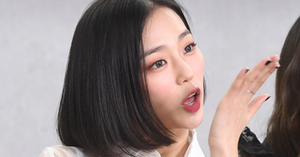 [TD포토] CLC 예은 '팬들에게 손 키스'