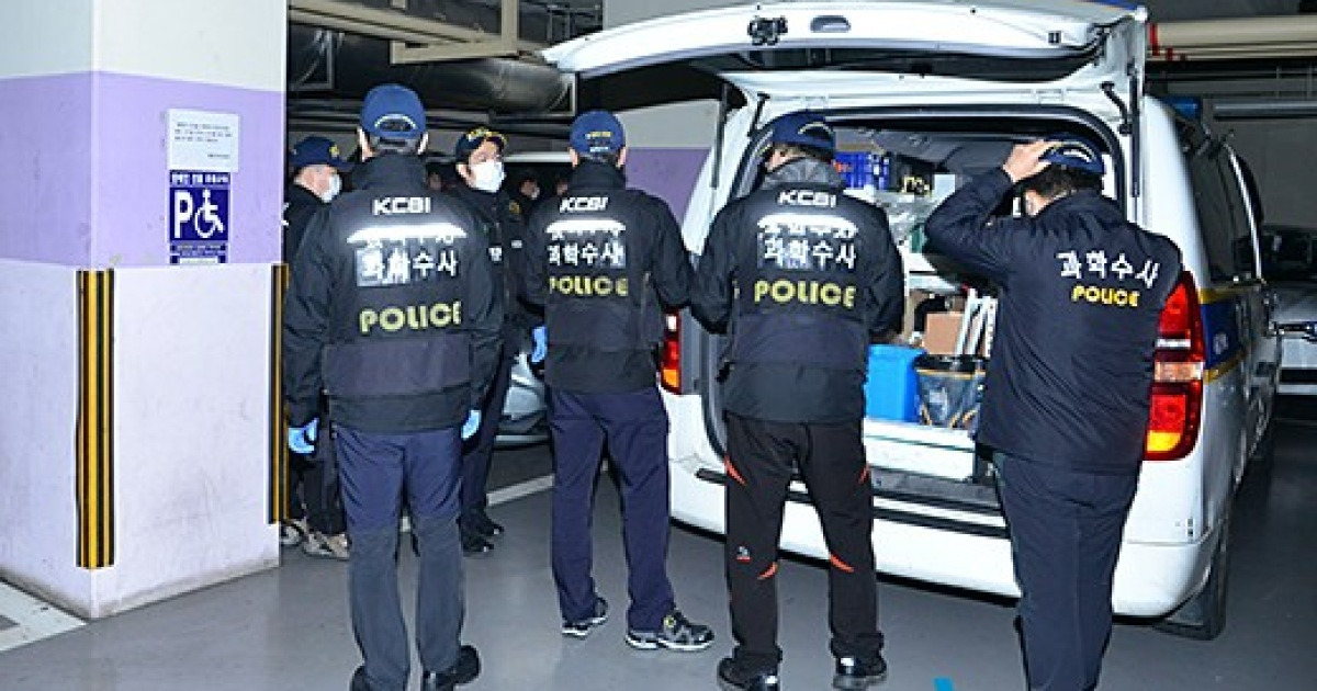 [t포토] 배우 조민기 경찰 소환 앞두고 사망