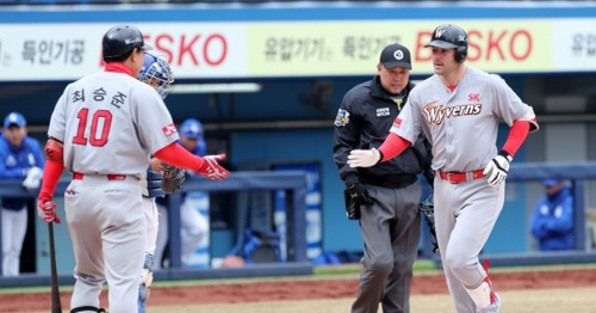 타격감 좋은 로맥