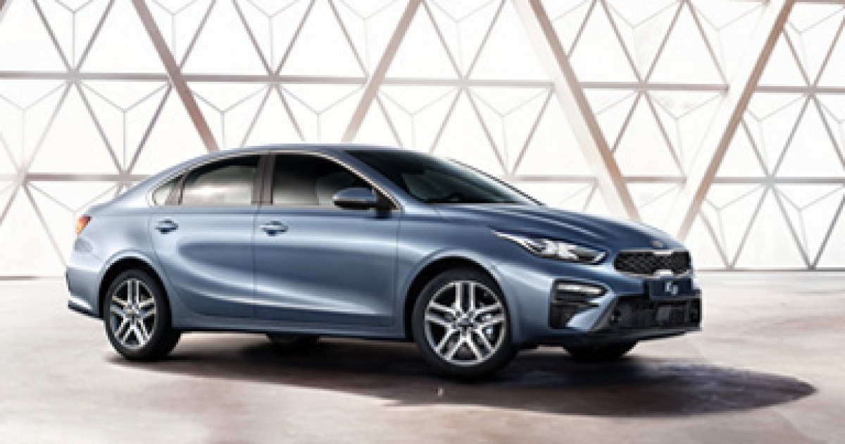 준중형세단 "내가 적격!" 아반떼-K3-SM3 빅매치 | 지피코리아