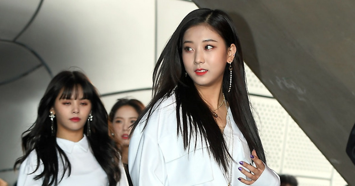 [포토엔HD] CLC 장승연 '안쓰러운 다리 멍자국'