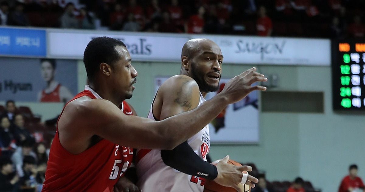 KGC 사이먼 '테리를 막아라'