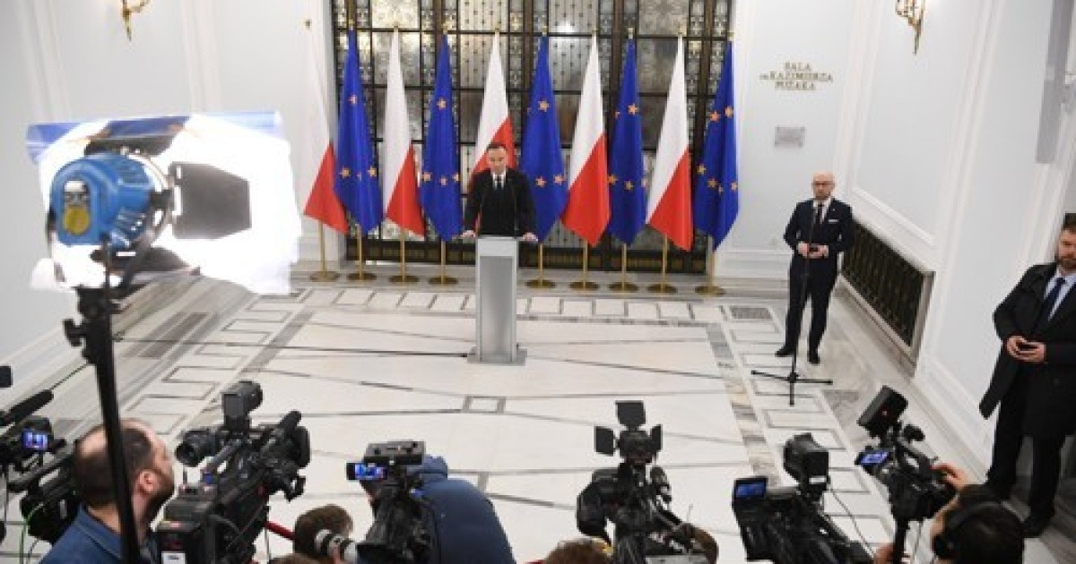 POLAND POLITICS FOREIGN POLICY