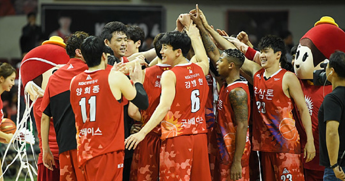 [JB포토] KGC인삼공사, 99-79로 현대모비스에 승리하며 4강 PO 진출