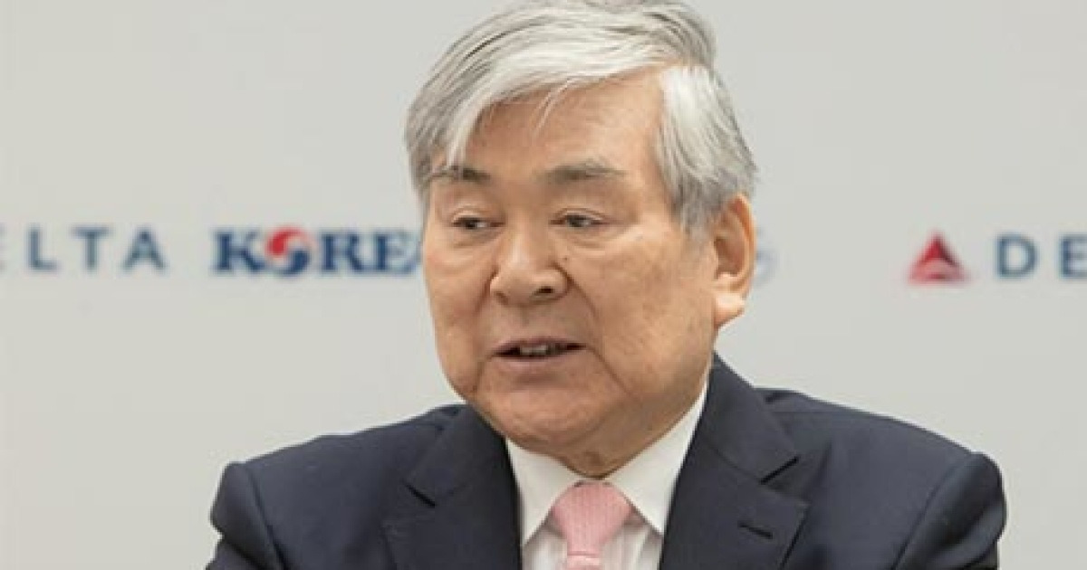 Hanjin KAL chief Cho Yang-ho sits on Jin Air's board