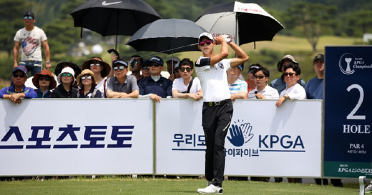 '아빠'된 KPGA 이동하, "가족에게 첫 우승 선물하고 싶다"