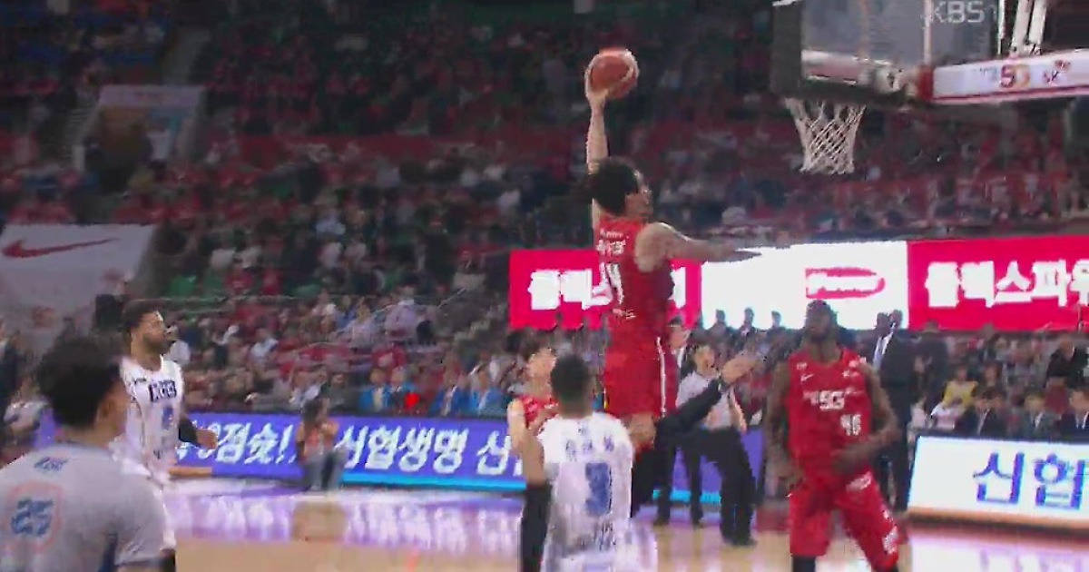 SK, 4강 1차전서 KCC꺾고 '기선 제압'