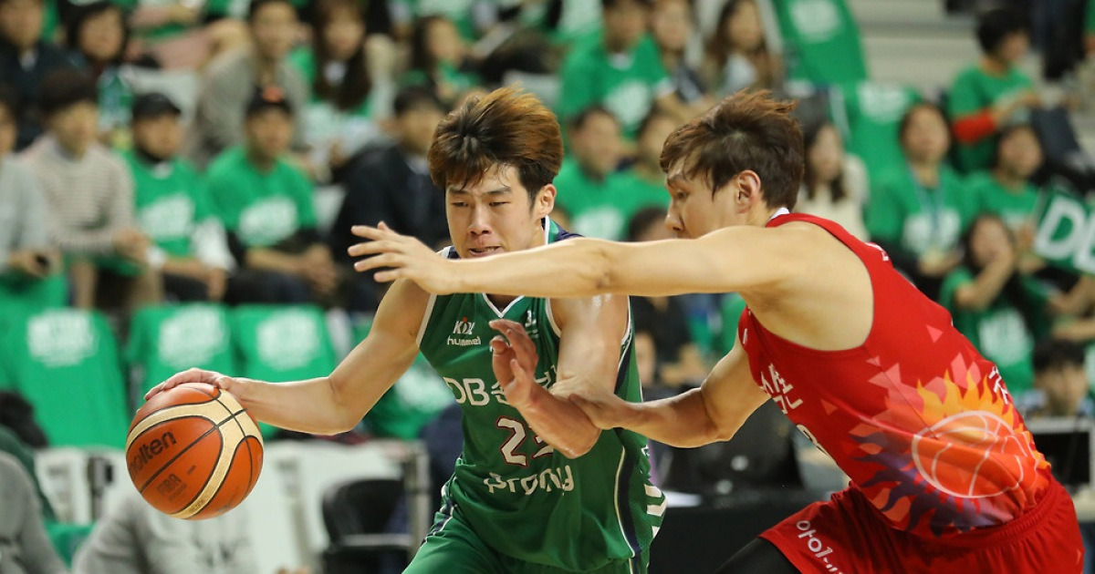 [프로농구 화보] 원주DB, 안양KGC 94-73으로 꺾어