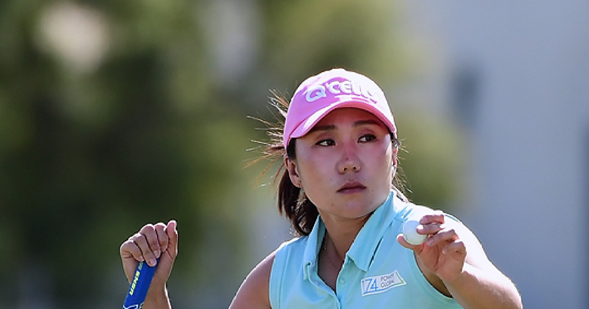 [포토엔] 김인경 '퍼팅 성공'