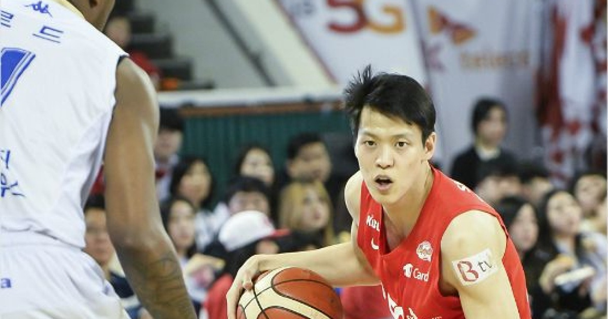 'KCC 상대로 홈 12연승' SK 저력에는 이유가 있다