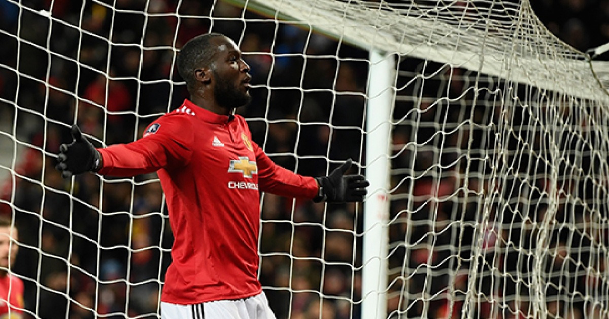 [EPL 32R] '루카쿠 100호골' 맨유, 스완지에 2-0 완승..2위 재탈환