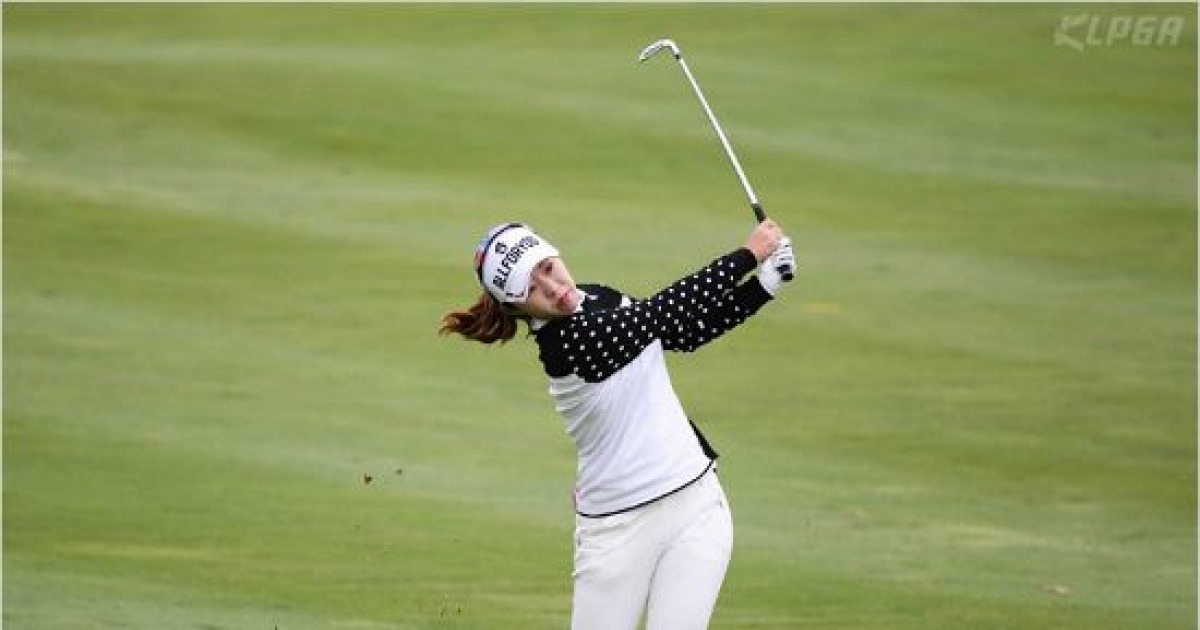 김수지, KLPGA 롯데 렌터카 여자오픈 1R 단독 선두