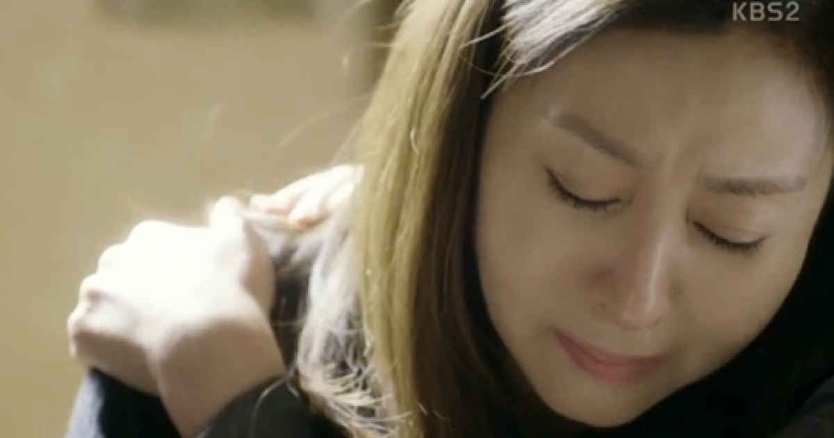 [TV온에어] '인형의 집' 최명길, 과거 박하나X왕빛나 바꿔치기