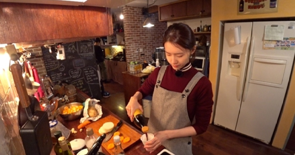 효리네민박2 윤아 떠나는 박보검 위해 요리솜씨 발휘 만능 일꾼