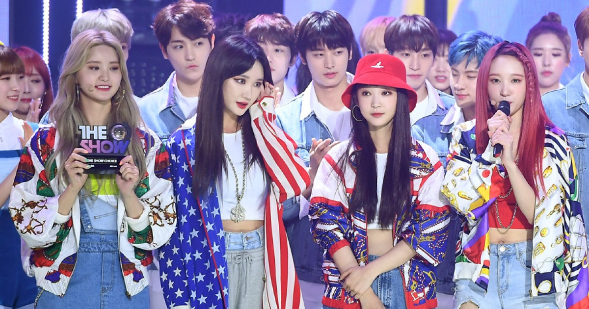 [포토엔HD] EXID 하니 '솔지언니 우리 1등 먹었어~'