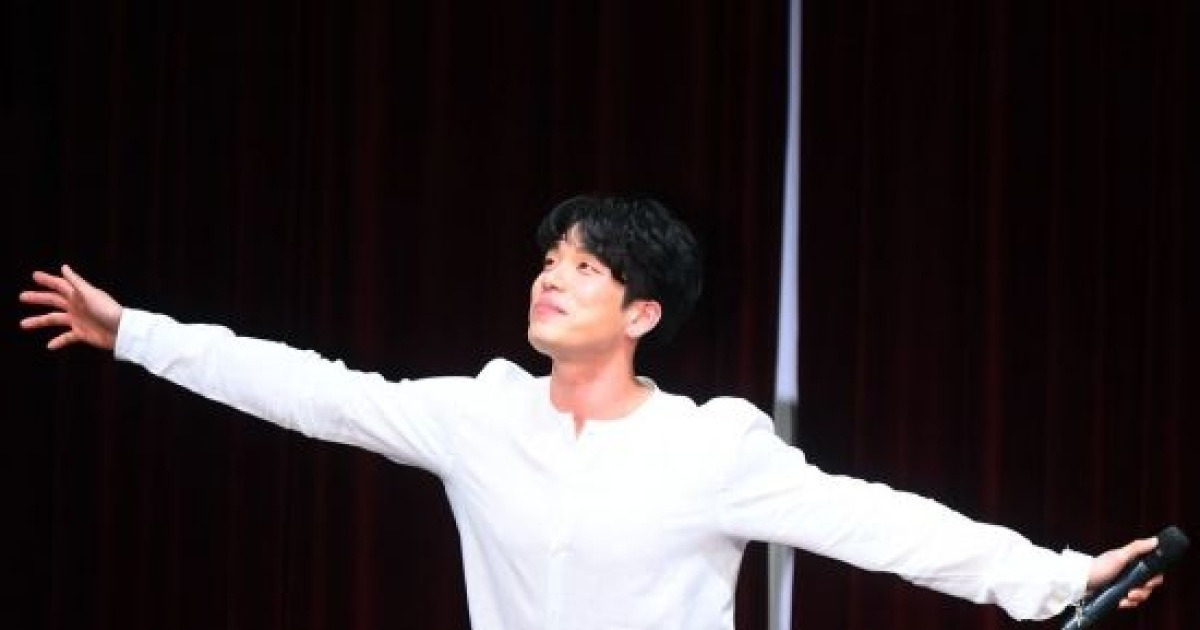 'JYP 2AM·빅히트 옴므' 이창민이 홀로 선 이유 [종합]