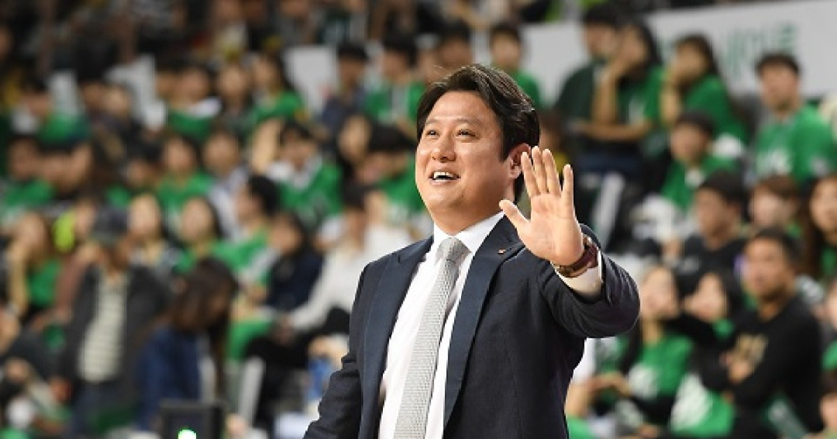 [KBL PO] SK 문경은 감독, "포워드 농구로 3차전 승리하겠다"