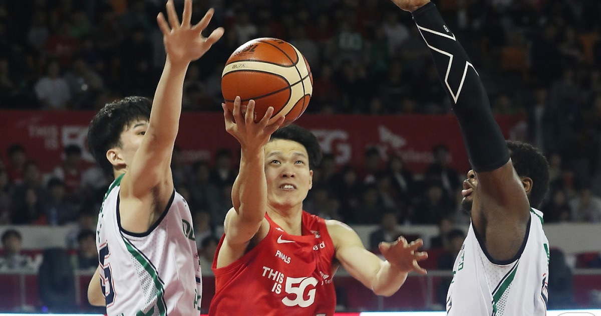 김선형 'DB를 뚫는다'