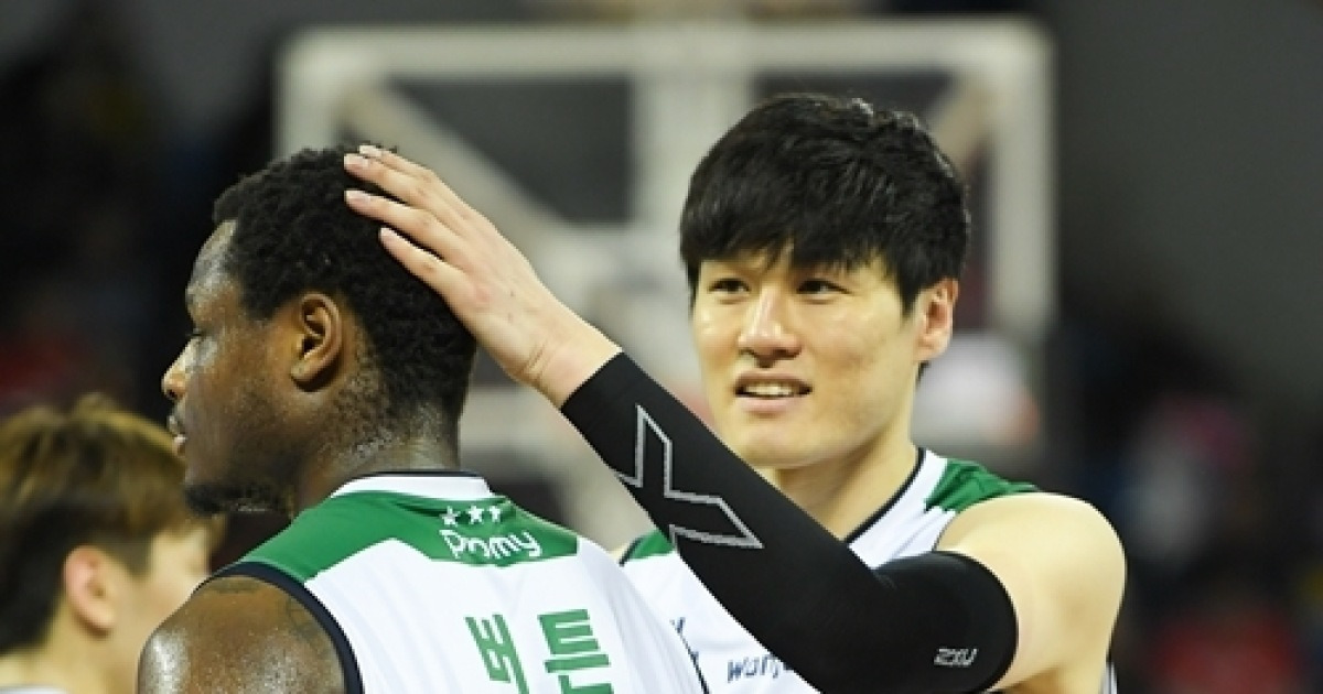 [KBL PO] 체력적으로 지쳐버린 DB, 턴오버에 고개 숙였다