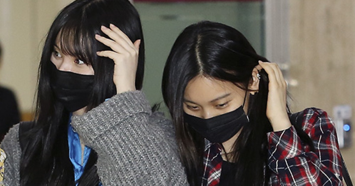 [bnt포토] 은하-엄지 '마스크로 민낯 철통보안'