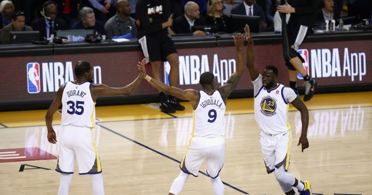 [NBA PO] GSW, SAS 제압..NOP와 PO 2라운드에서 격돌