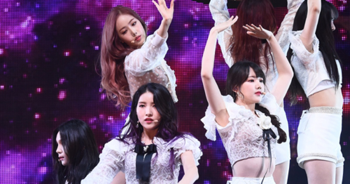 [md포토] 여자친구 7개월 만의 컴백은 뜨겁게