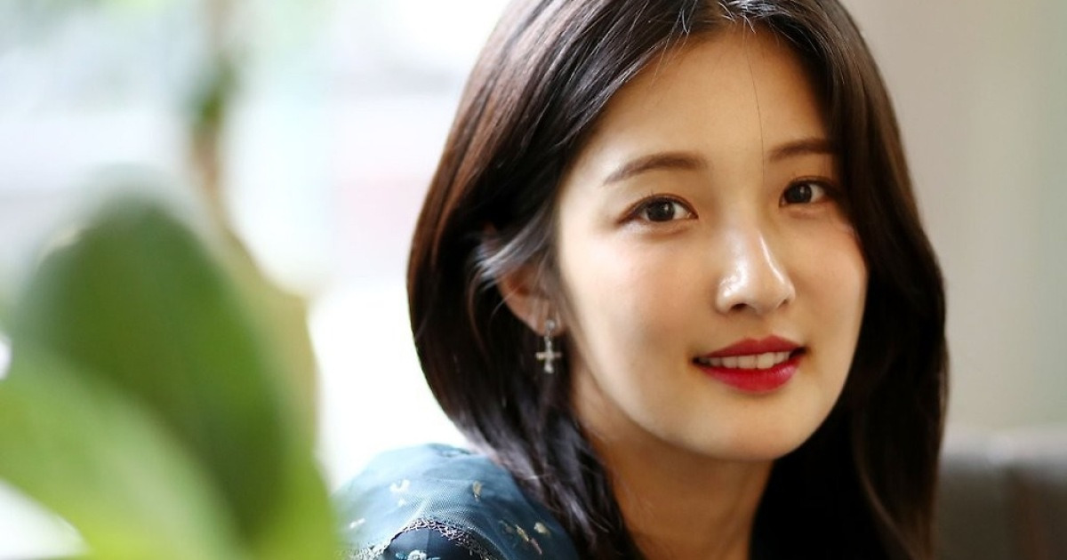 손지현 '맑은 미소'