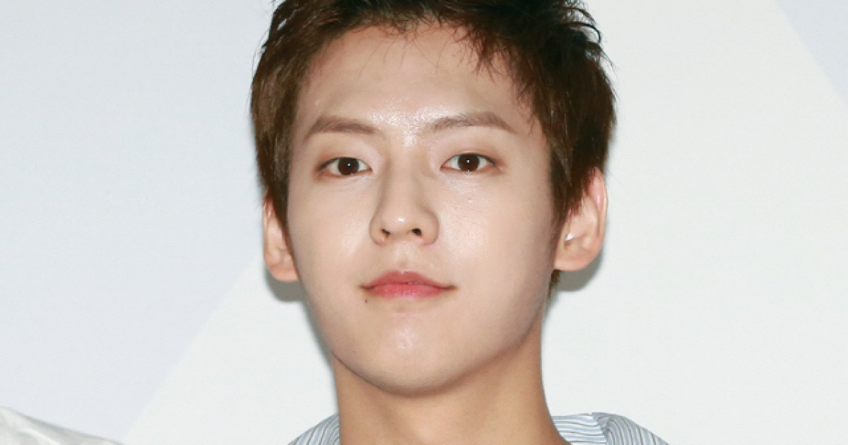 비투비(BTOB) 이민혁, '하트 안에 비투비 봉인'