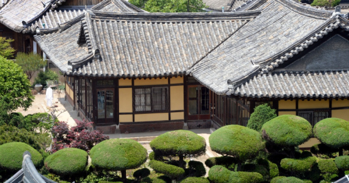 [Eye Plus] Jeonju Hanok Village, a touchpoint of Korea's past and present