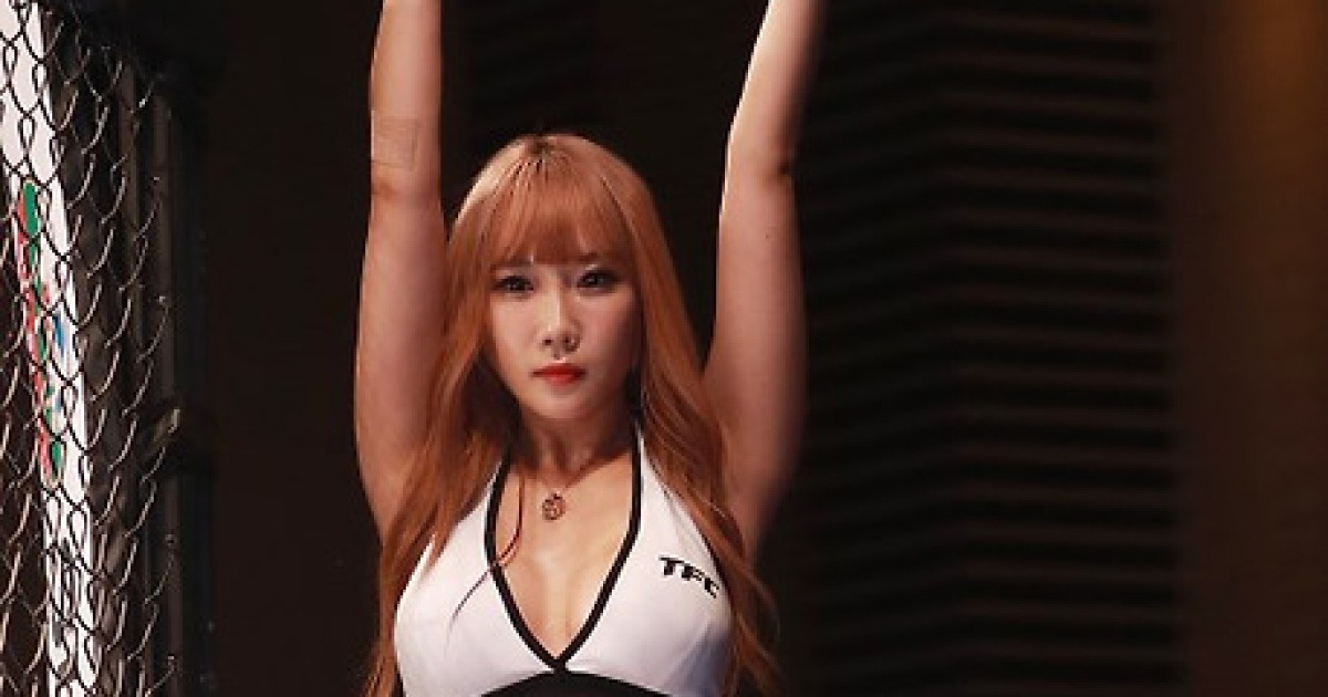 [포토]'TFC 18' 유아리 떨리는 케이지 워킹