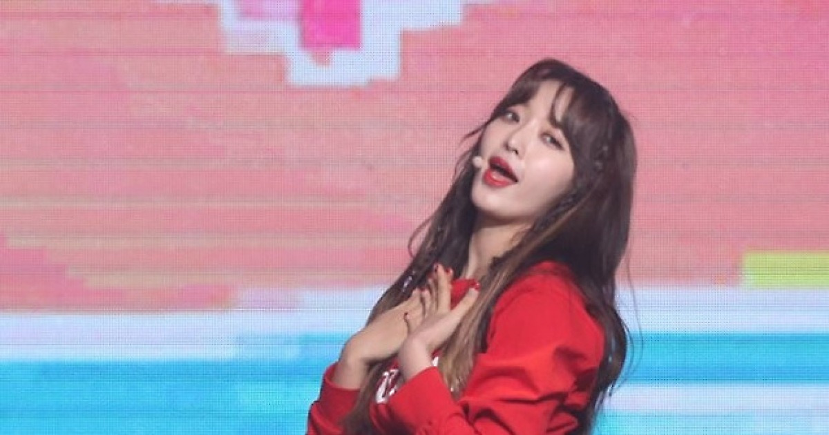 바닥도 마다치 않는 AOA