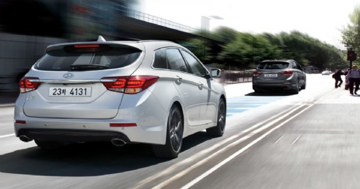 현대차, 충돌방지·차로이탈방지 기본 '2018 i40' 출시