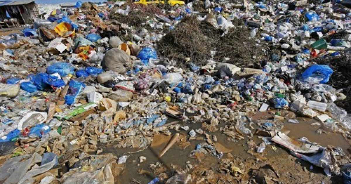 LIBERIA PLASTIC WASTE PHOTO SET