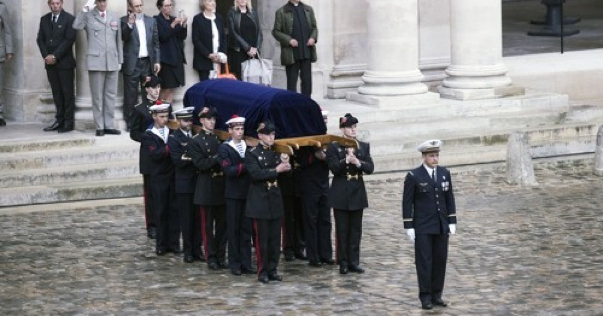 FRANCE DASSAULT FUNERAL