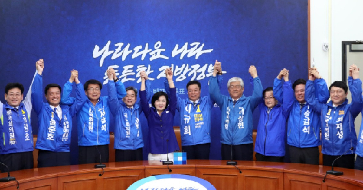 [Newsmaker] Ruling party enjoys sweeping lead in parliamentary by-elections
